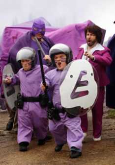 Dwarf Actors UK - Dwarf Actors for Castings and Bookings